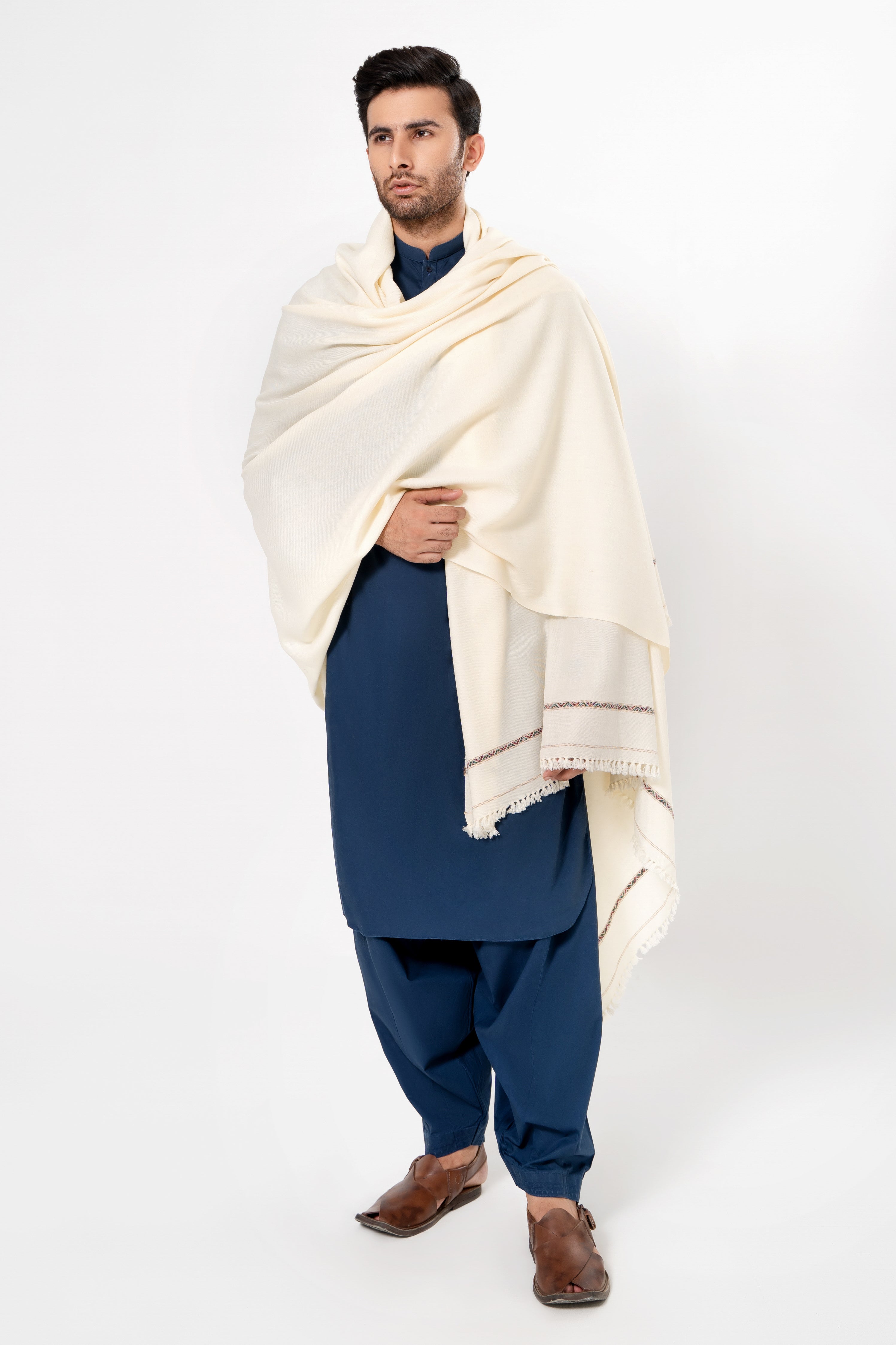 Pallandri Dhussa White – sarwat.pk